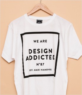 Fashion Branding: WE ARE DESIGNADDICTED - Logo-Designer.co