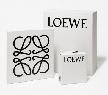 Fashion House LOEWE Unveils New Identity Design - Logo-Designer.co
