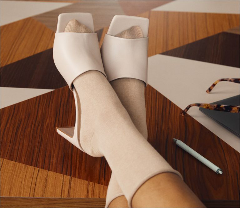 Sock Manufacturer Renfro Reveals New Logo - Logo-Designer.co